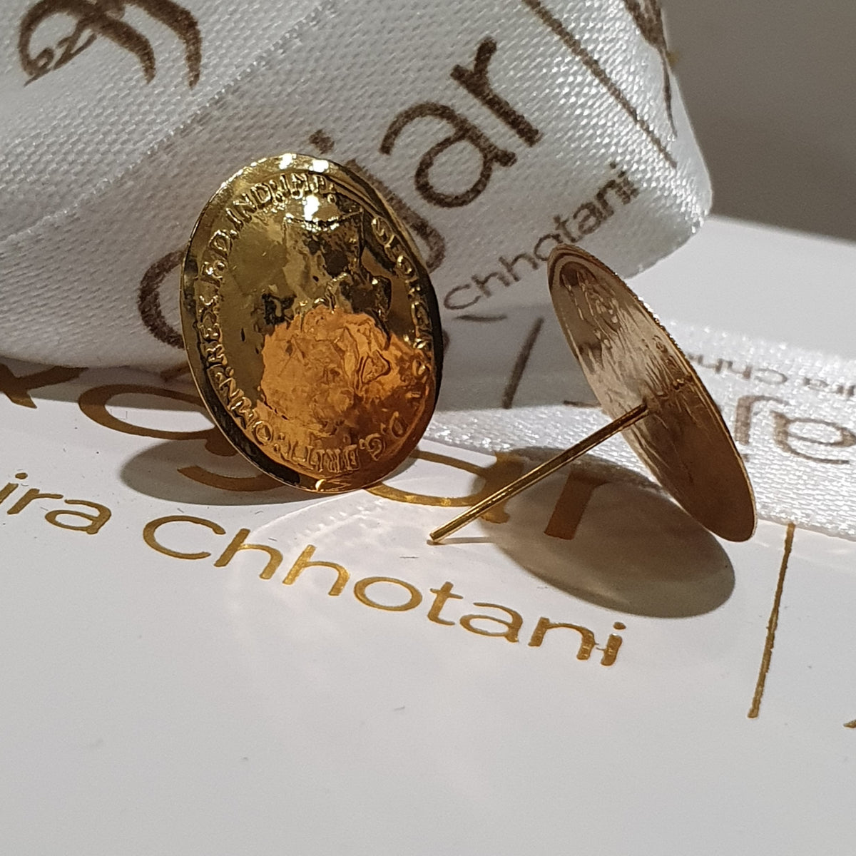 The Yellow Gold Coin Tops | 18 Kt Gold – Qajar Jewellery